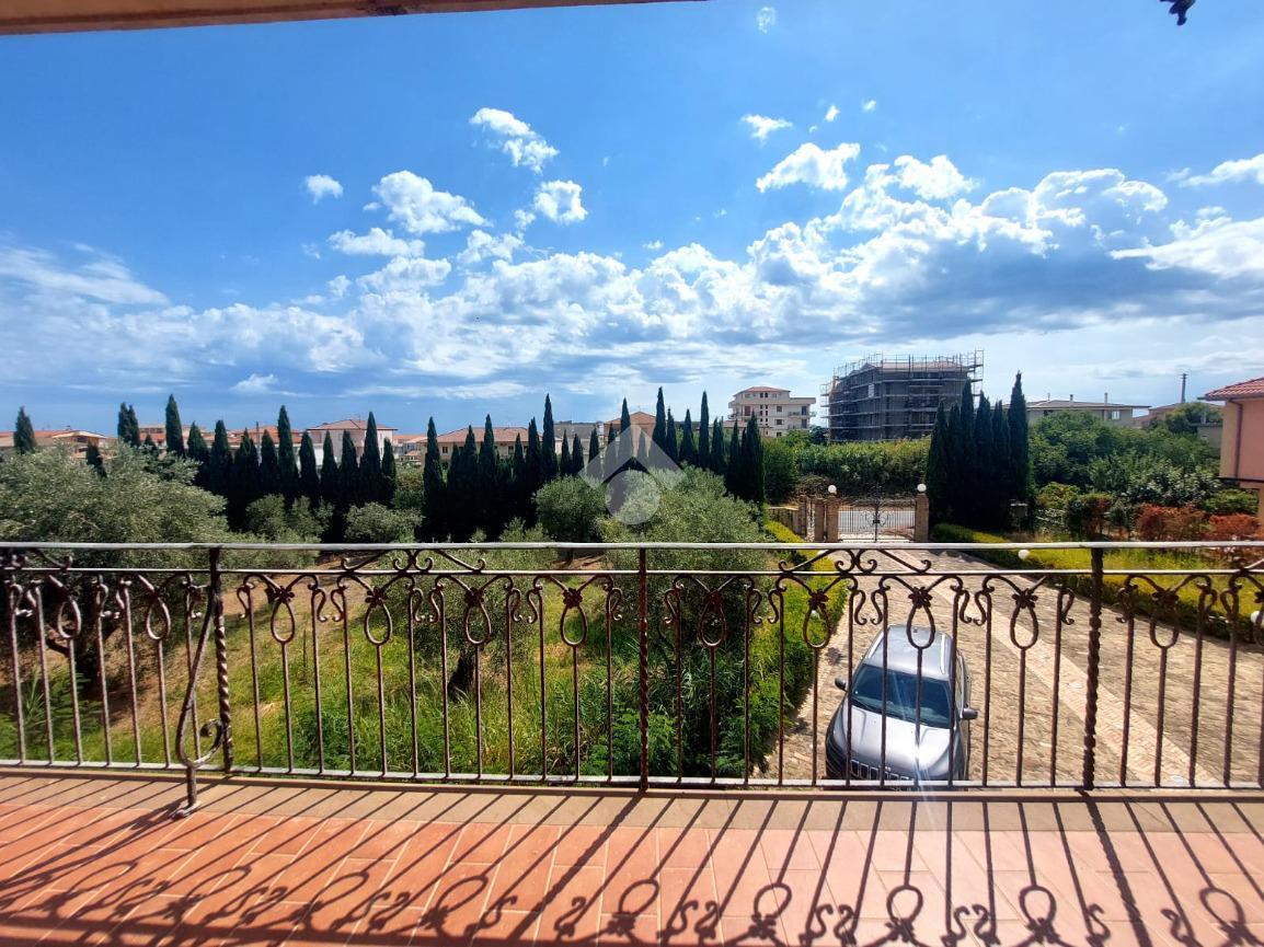 Villa in vendita a Strongoli Foto-17