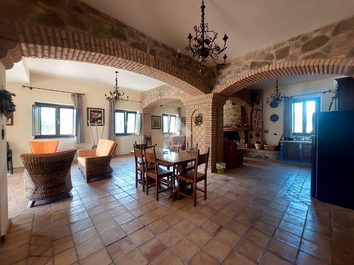 Villa in vendita a Strongoli Foto-5