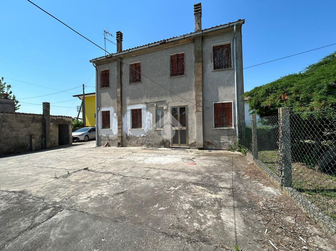 Rustico in vendita a Rovigo