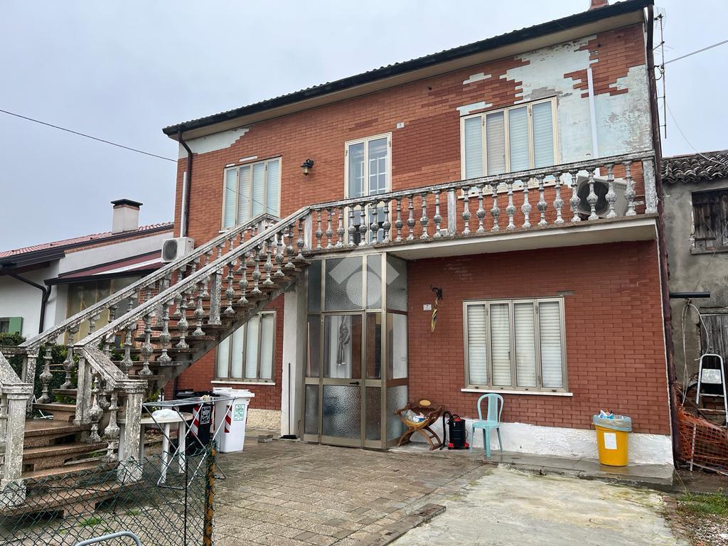 Appartamento in vendita a Crespino