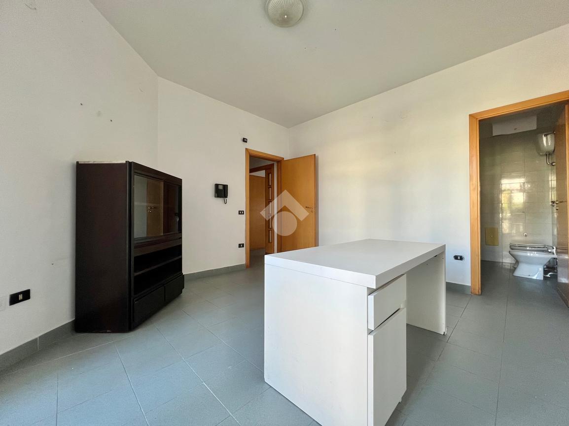 Ufficio in affitto a Melito Di Napoli