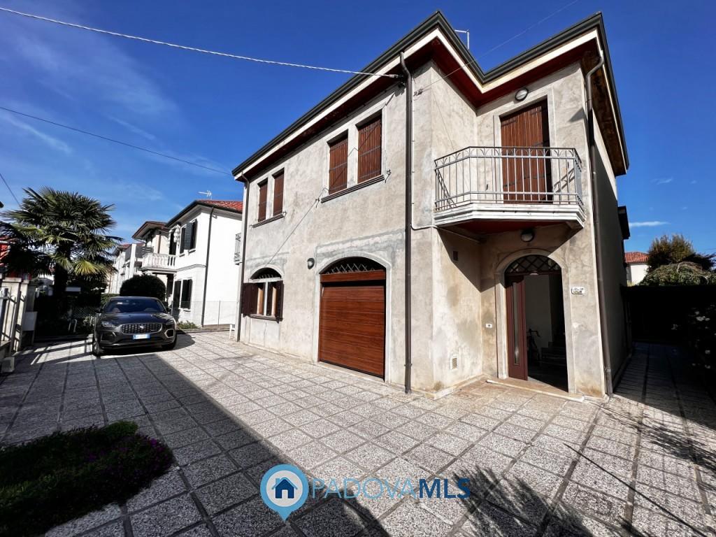 Casa indipendente in vendita a Padova
