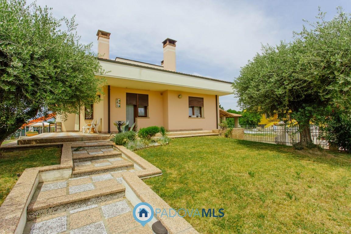 Villa in vendita a Pernumia