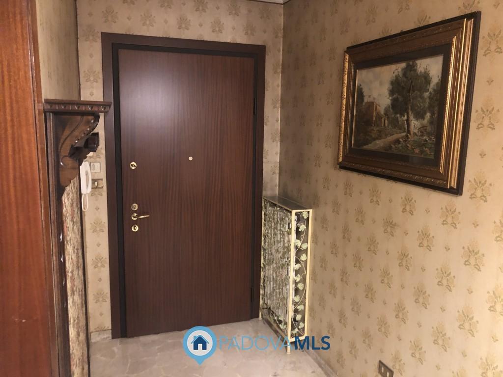 Appartamento in vendita a Padova