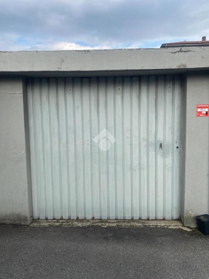 Box in vendita a Torre Boldone