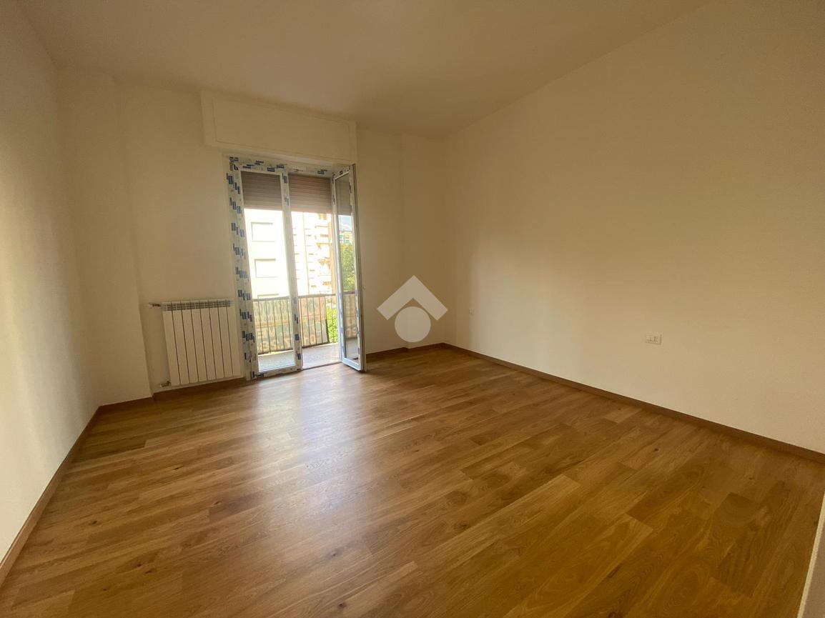 Quadrilocale in Piazza Caduti per La Libertà 17, La Spezia