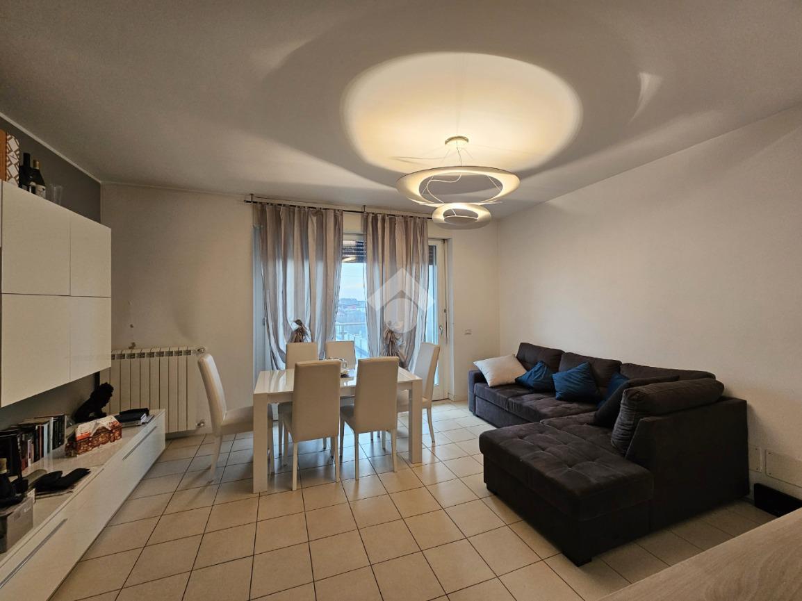 Appartamento in vendita a Pregnana Milanese