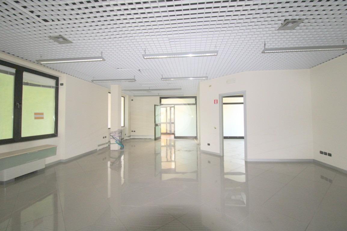 Ufficio in affitto a Travagliato