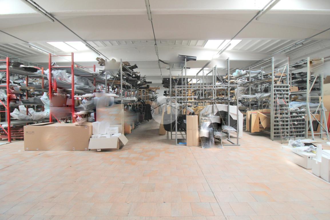 Capannone in vendita a Gussago