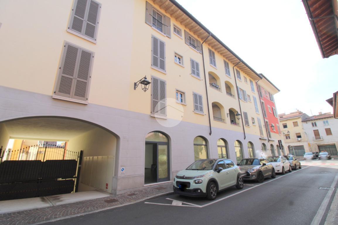 Capannone in vendita a Rovato