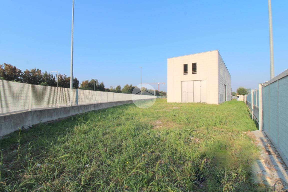 Capannone in vendita a Torbole Casaglia