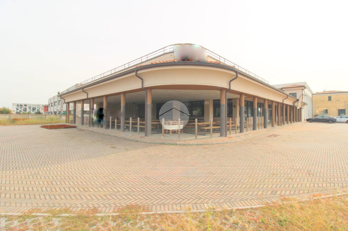 Negozio in affitto a Coccaglio