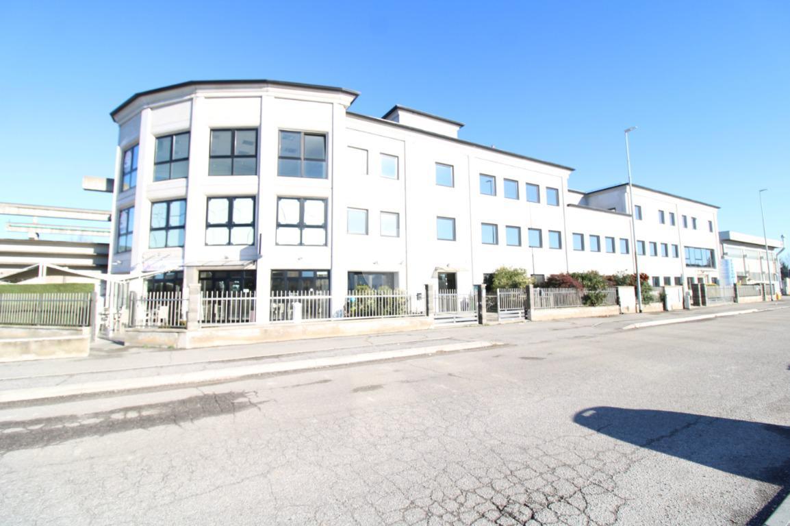 Ufficio in vendita a Torbole Casaglia