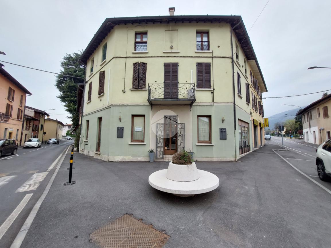 Negozio in affitto a Gussago