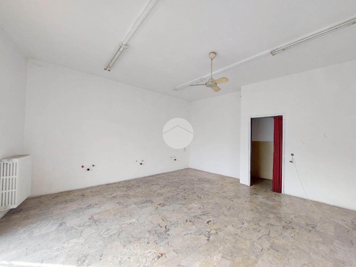 Ufficio in affitto a Travagliato