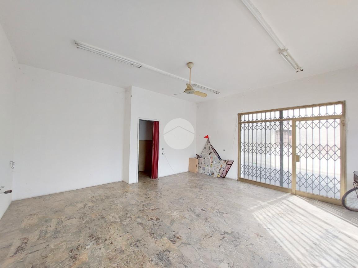 Negozio in affitto a Travagliato