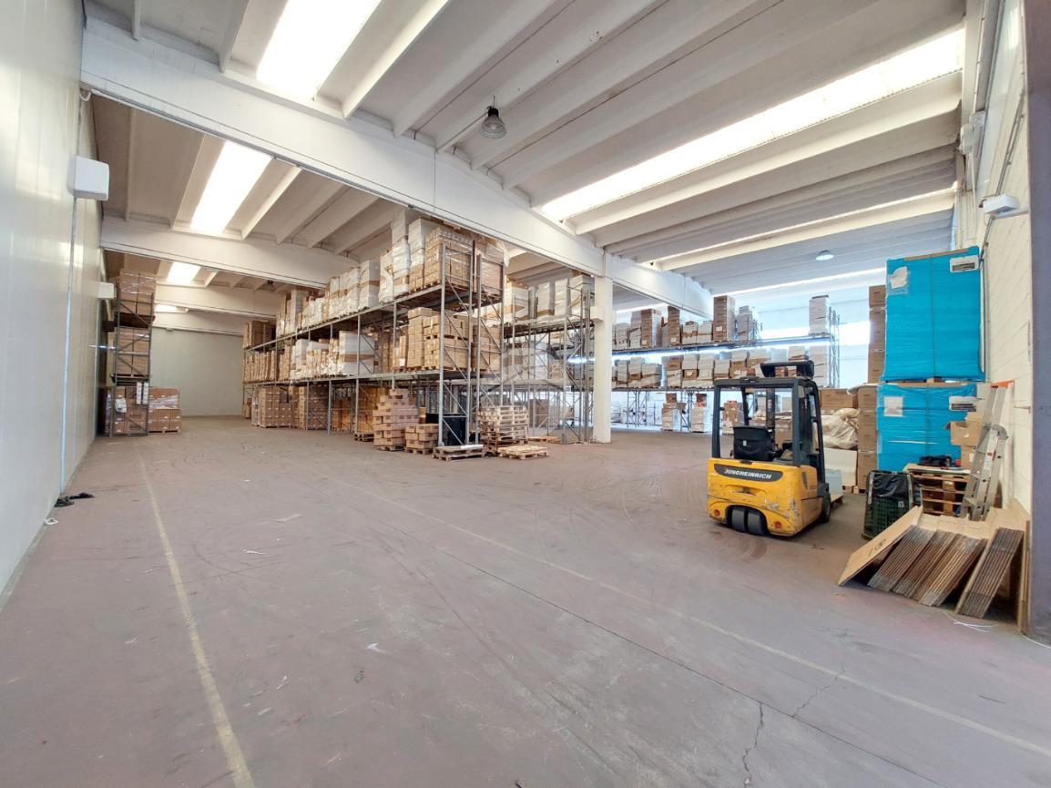 Capannone in vendita a Cazzago San Martino