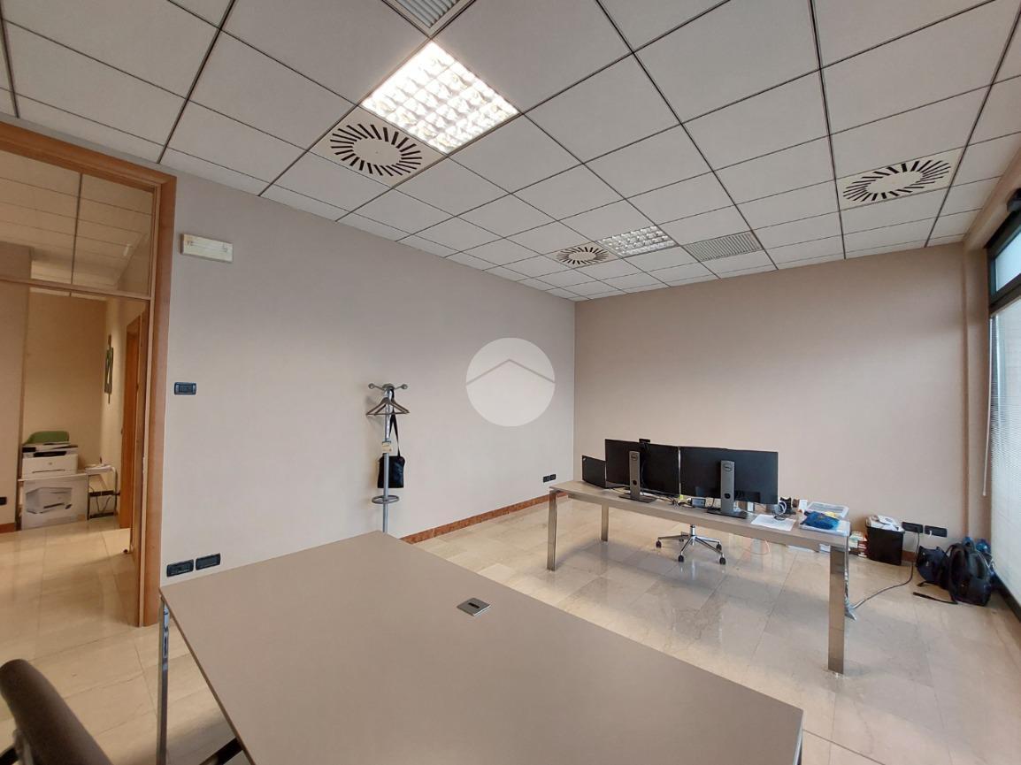 Ufficio in affitto a Cazzago San Martino Foto-9