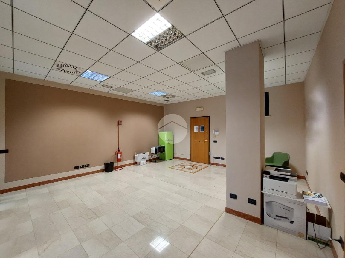 Ufficio in affitto a Cazzago San Martino Foto-6