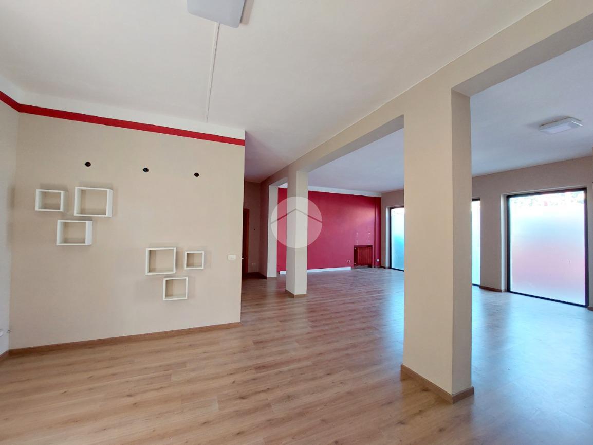 Ufficio in affitto a Brescia