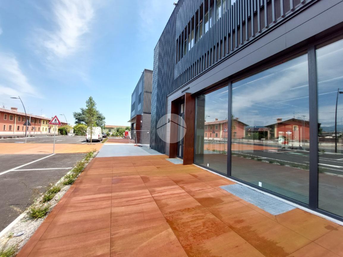 Negozio in vendita a Ospitaletto