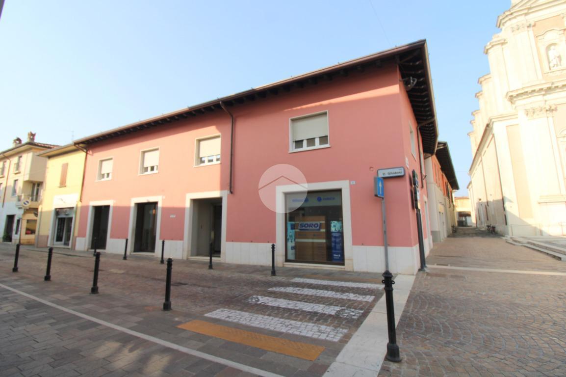 Negozio in affitto a Ospitaletto