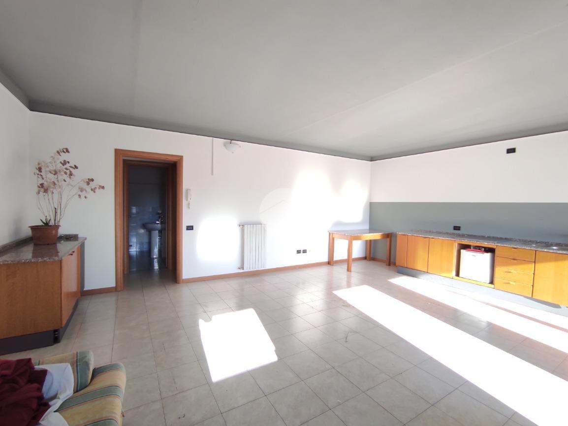 Ufficio in vendita a Corte Franca