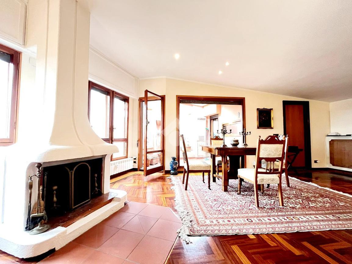 Attico in Largo Giuseppe La Masa 00, Roma