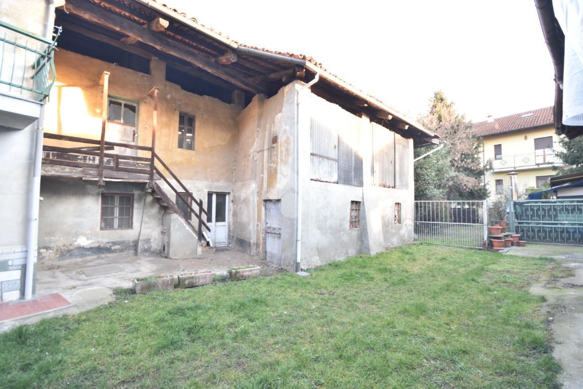 Rustico in vendita a Volpiano