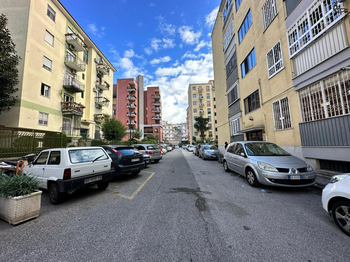Appartamento in affitto a Napoli