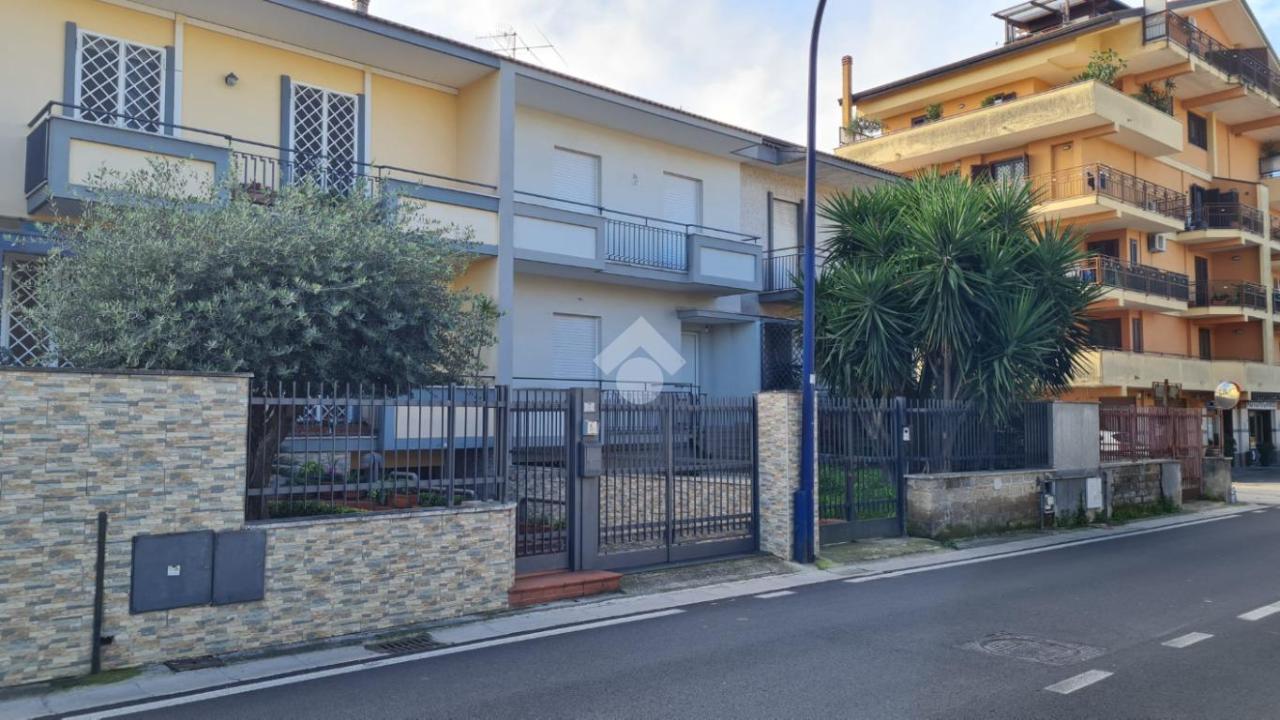 Villa a schiera in vendita a Curti