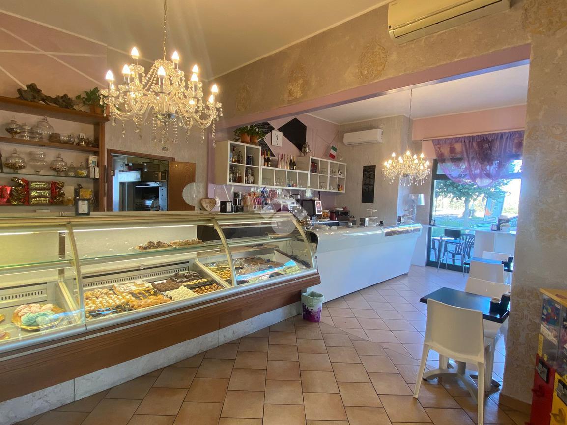 Negozio in vendita a Sant'Ilario D'Enza