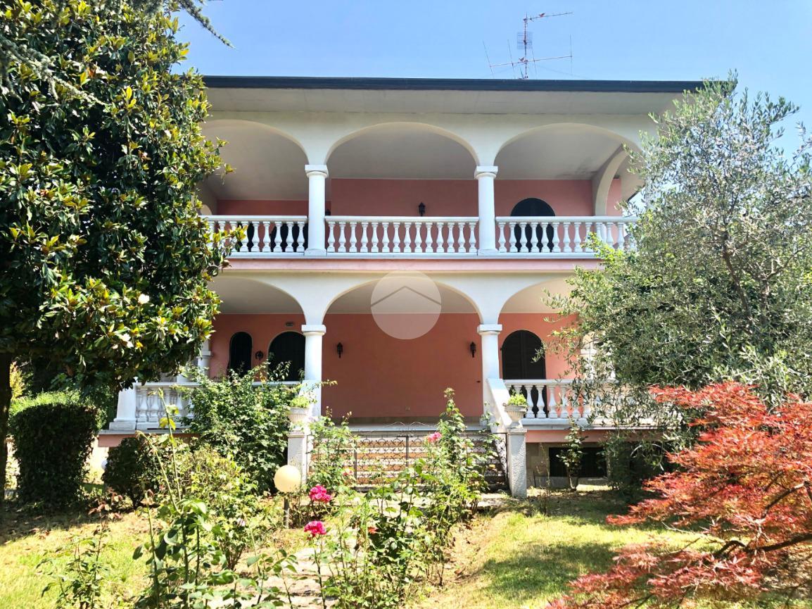 Villa in vendita a Flero