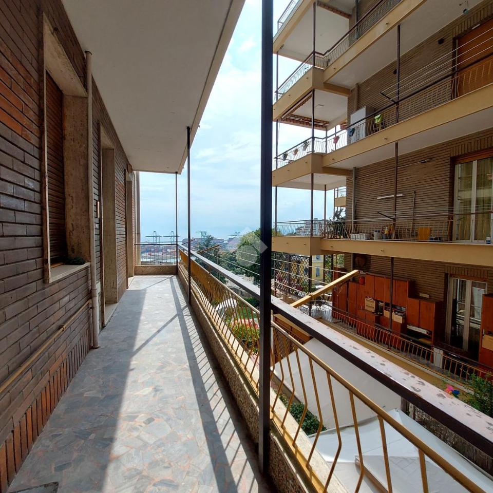 Appartamento in vendita a Genova