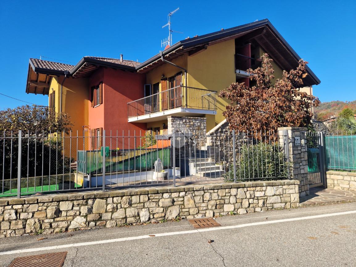 Appartamento in vendita a Ambivere