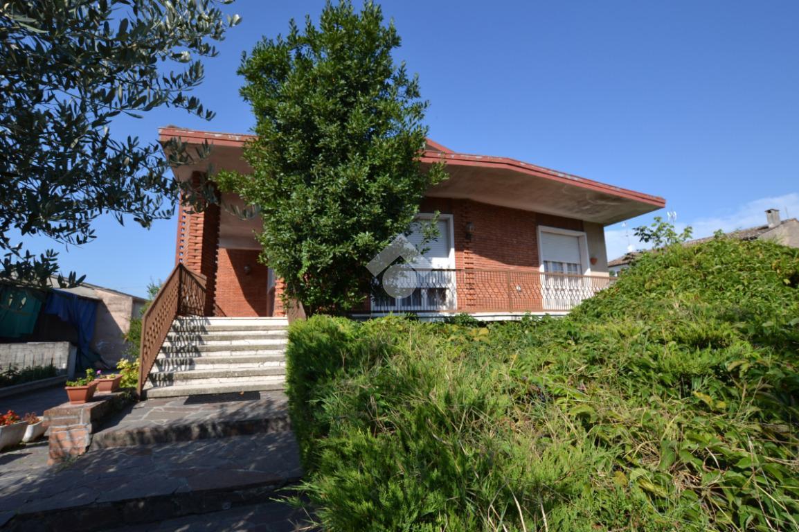 Villa in vendita a Acquanegra Sul Chiese