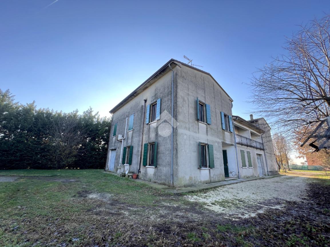 Casa indipendente in vendita a Redondesco