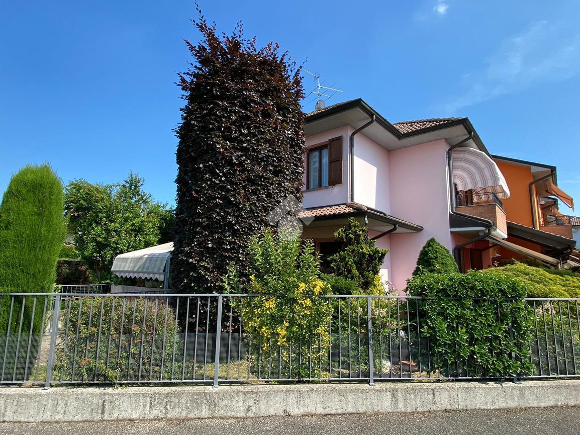 Villa a schiera in vendita a Casirate D'Adda