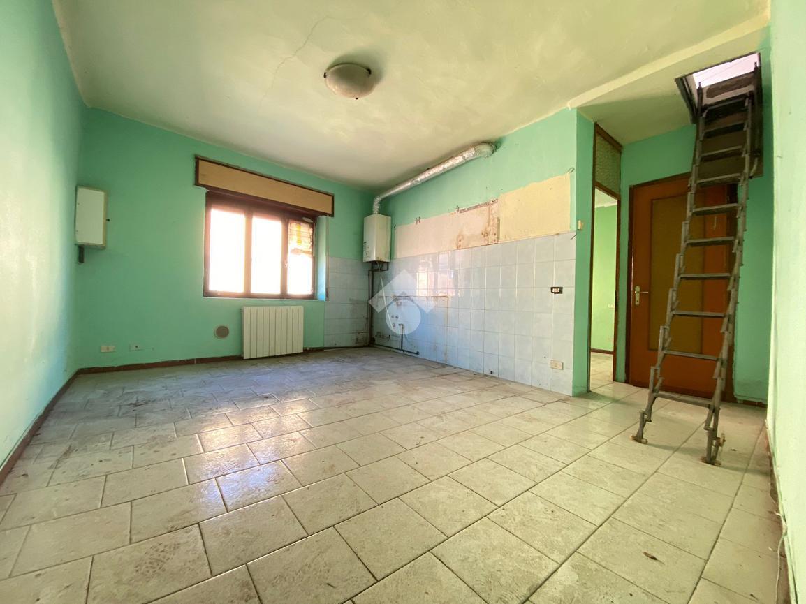 Appartamento in vendita a Casirate D'Adda