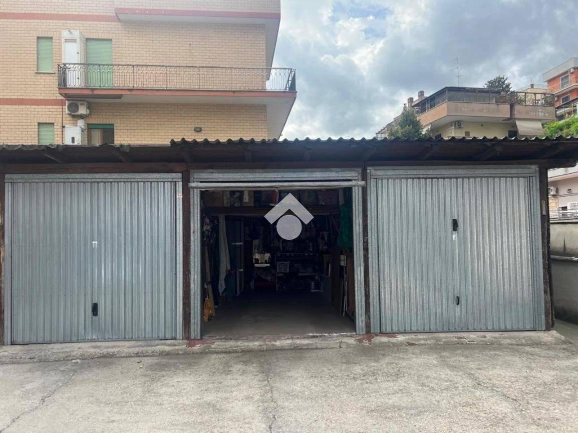 Box in vendita a Roma