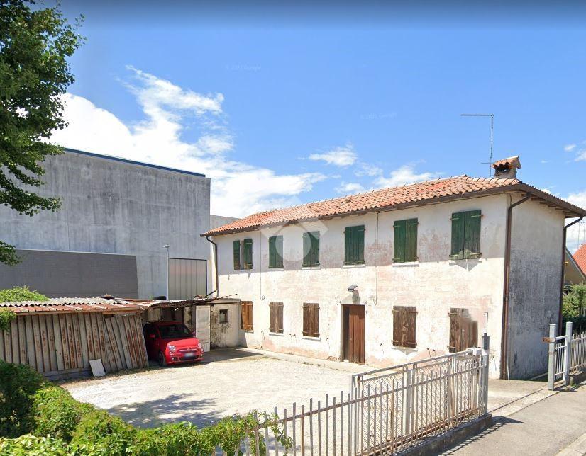 Rustico in vendita a Montebelluna