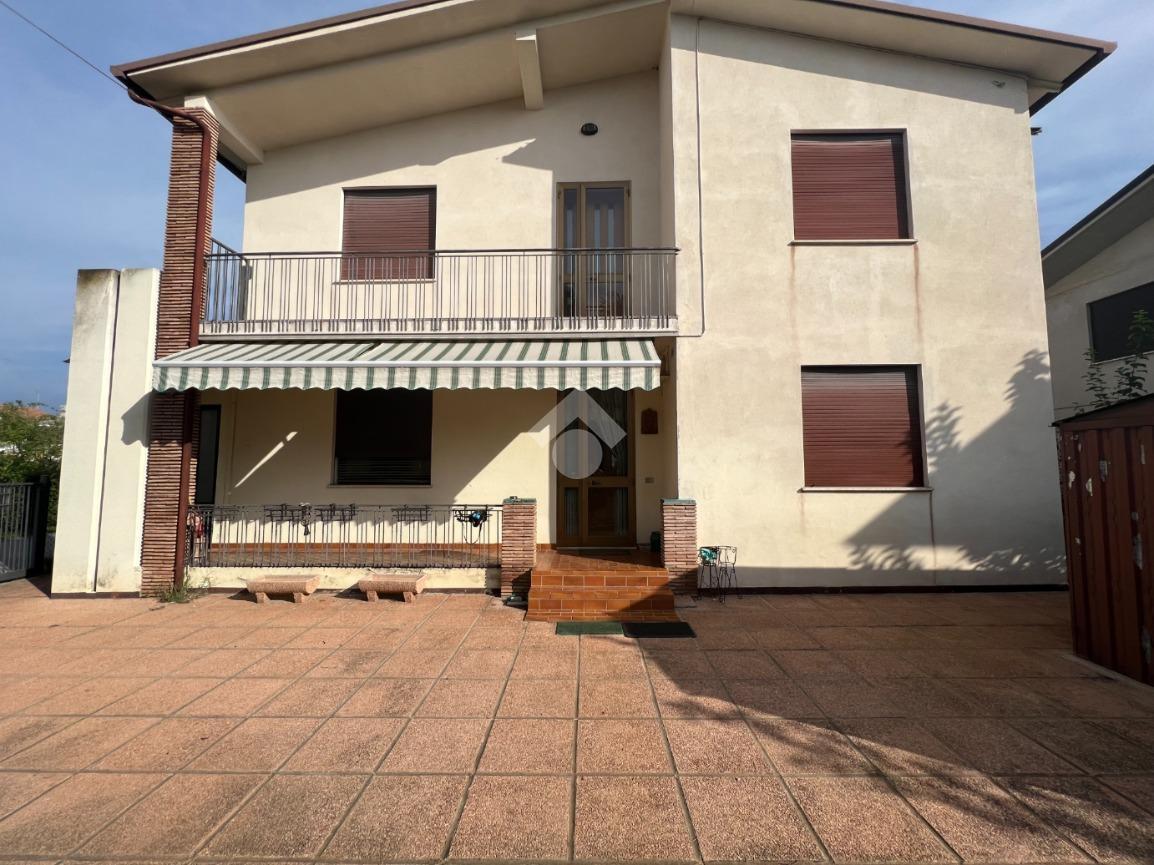 Casa indipendente in vendita a Montebelluna