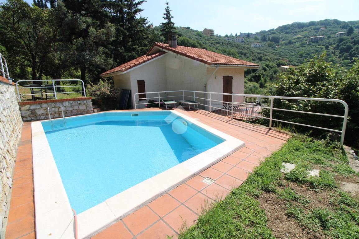 Villa in vendita a Leivi