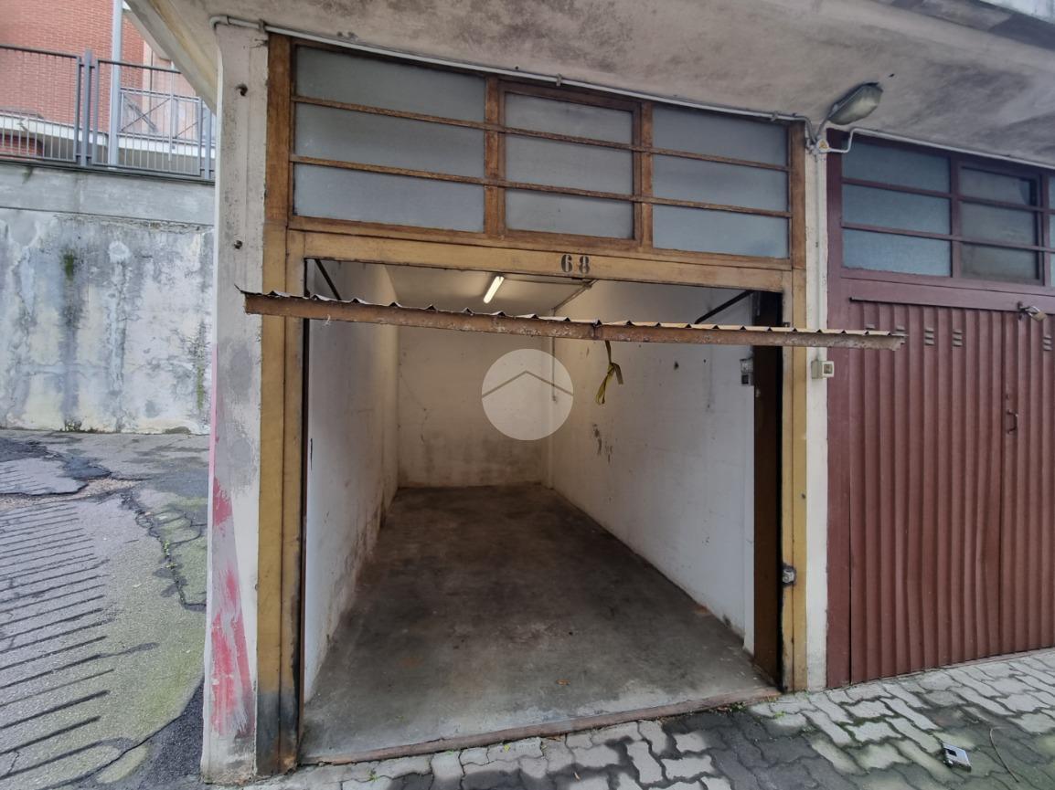 Box in vendita a Collegno
