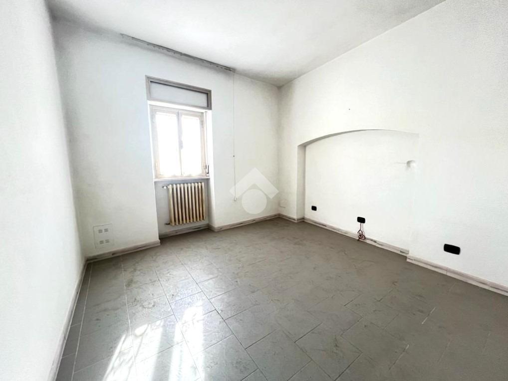 Palazzo in vendita a Barletta Foto-8