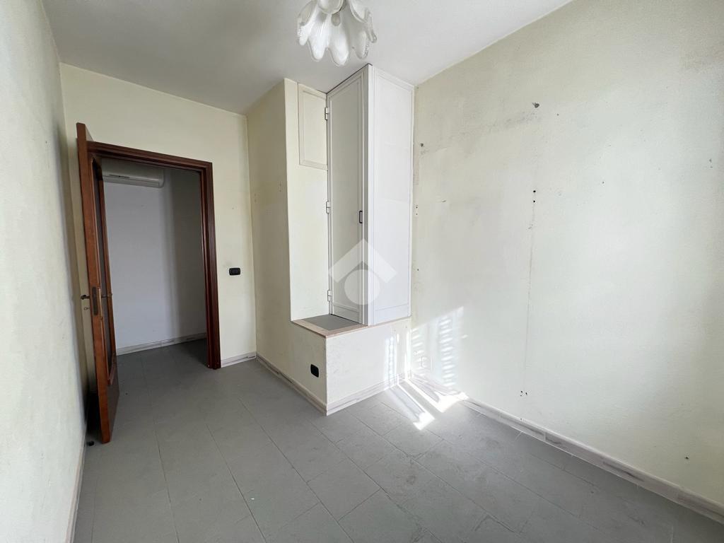 Palazzo in vendita a Barletta Foto-13