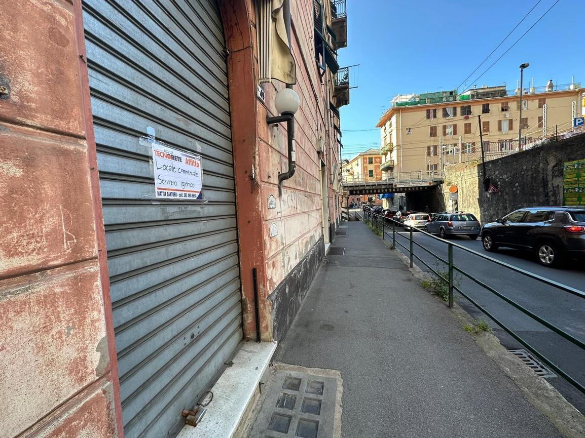 Negozio in affitto a Genova