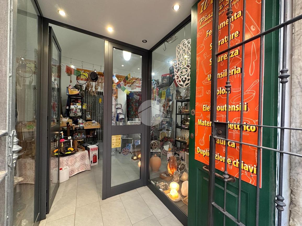 Negozio in affitto a Genova