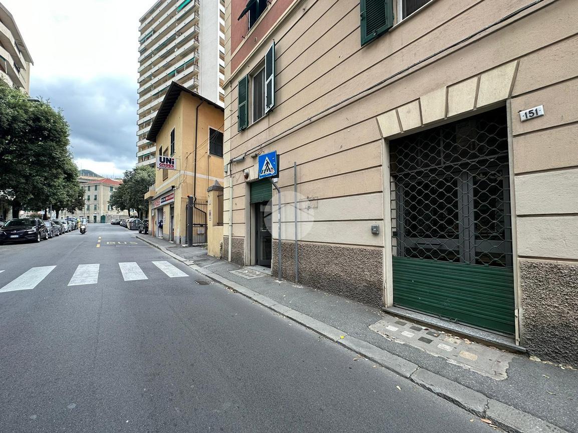 Negozio in affitto a Genova