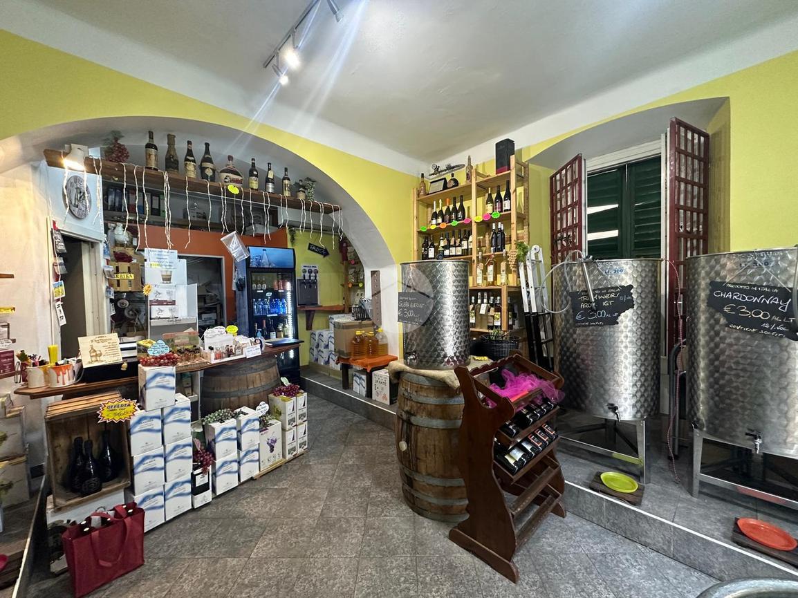 Negozio in vendita a Genova